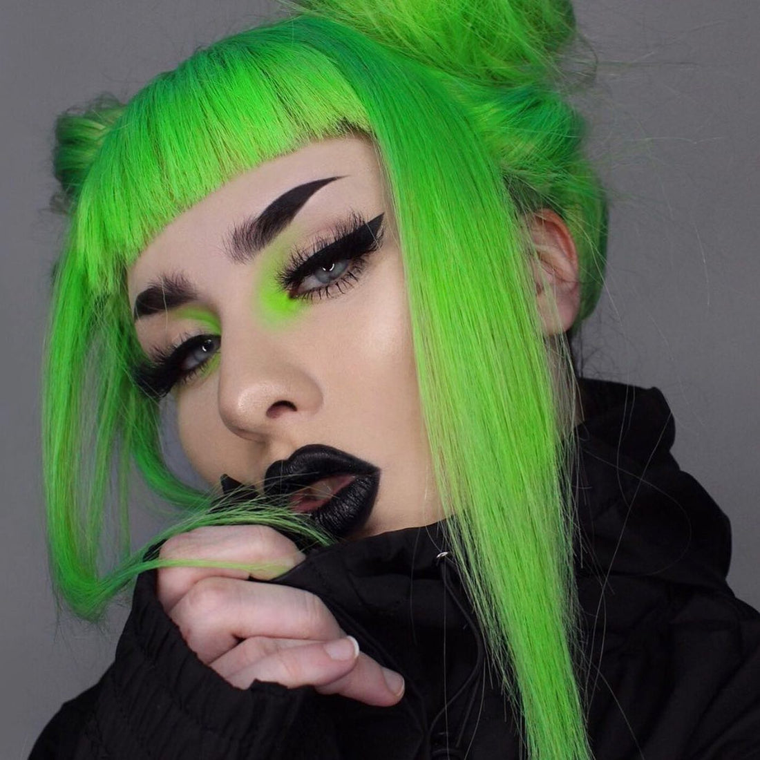Electric Lizard Neon Green Hair Dye - Classic High Voltage - Manic ...